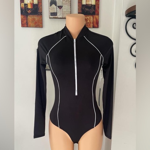 iris | Tops | Nwt Iris Sporty Bodysuit Zipper On Front And Has Closing On The Bottom Size L ...